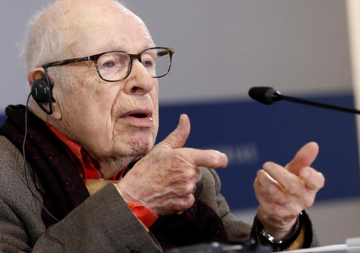 Muere el director teatral Peter Brook a los 97 años