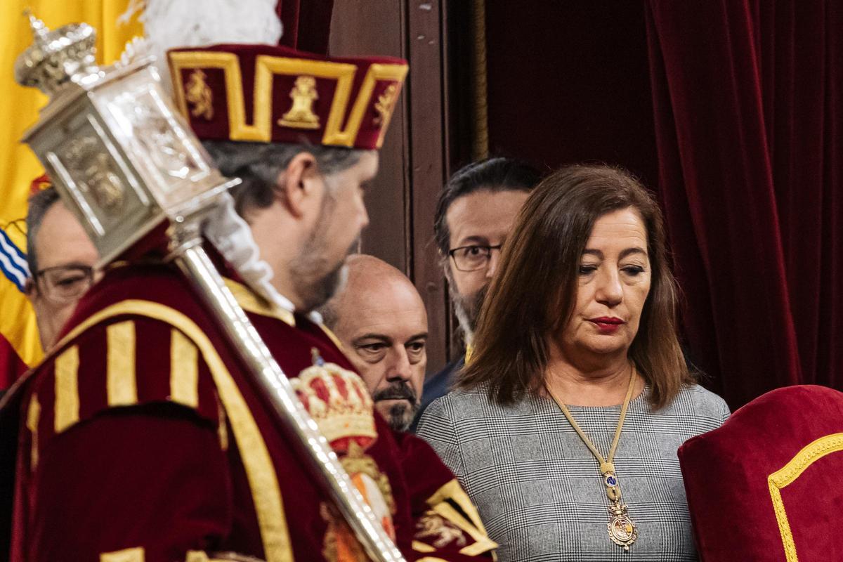 Armengol ve la Constitución como la mejor "cura contra la discordia"