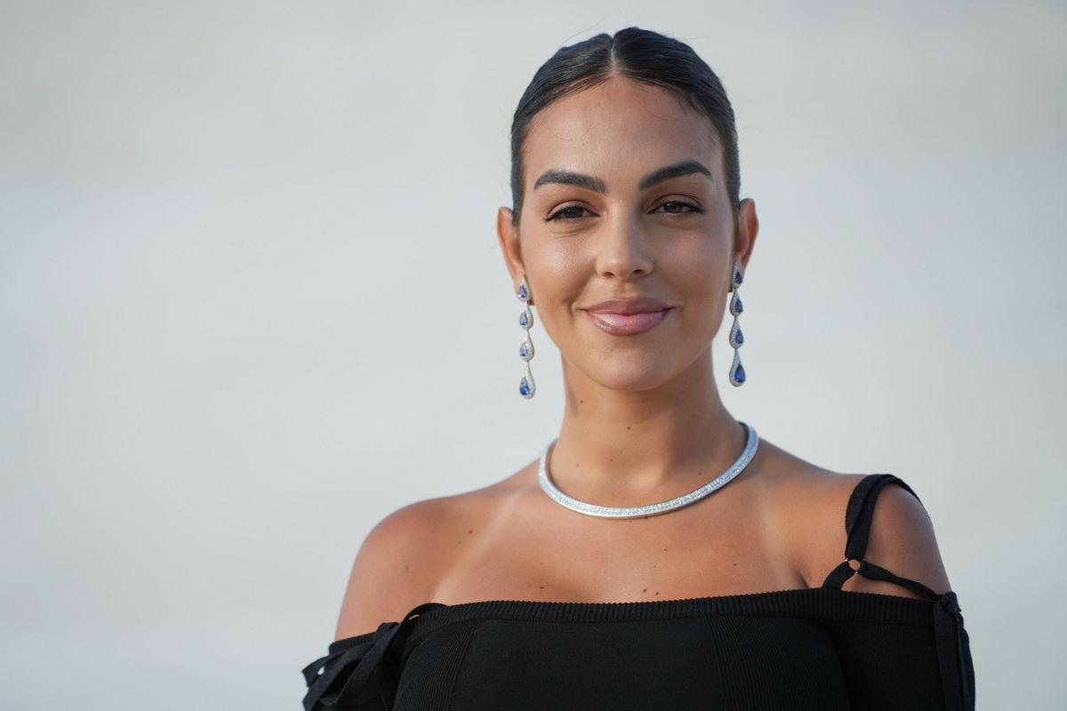 GEORGINA RODRIGUEZ: 6 vajillas preciosas y rebajadas de la firma que ...