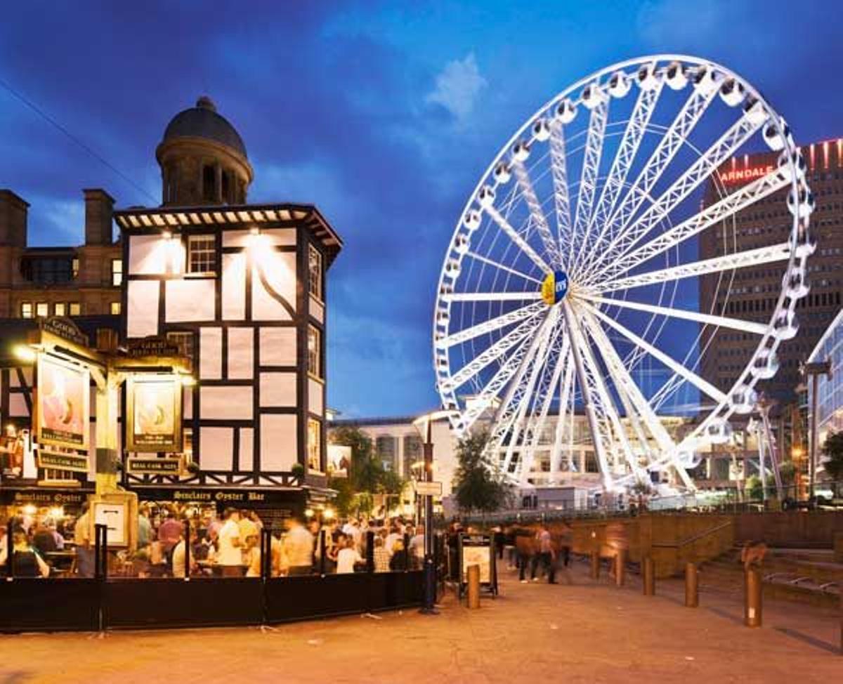 La ciudad de Manchester en continuo movimiento - Viajar