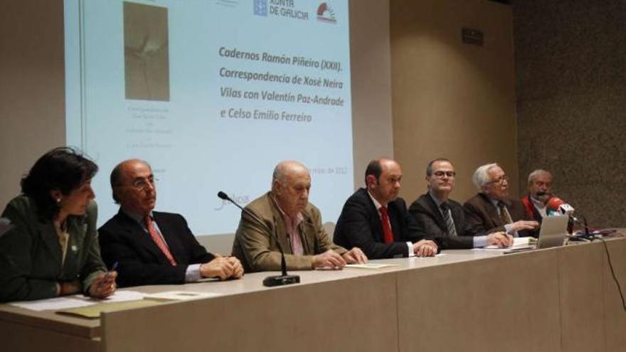 Un libro plasma a amizade de Neira Vilas con Paz-Andrade e Celso Emilio