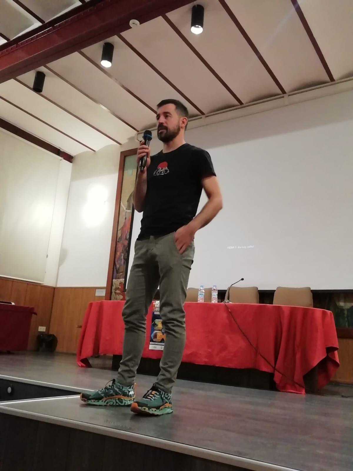 JORNADAS NATURALEZA Y MONTAÑA BENAVENTE: El cocinero y alpinista Gerard ...