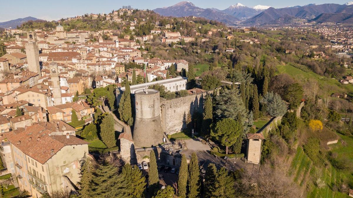 La Città Alta de Bérgamo, paseo por uno de los centros históricos más ...