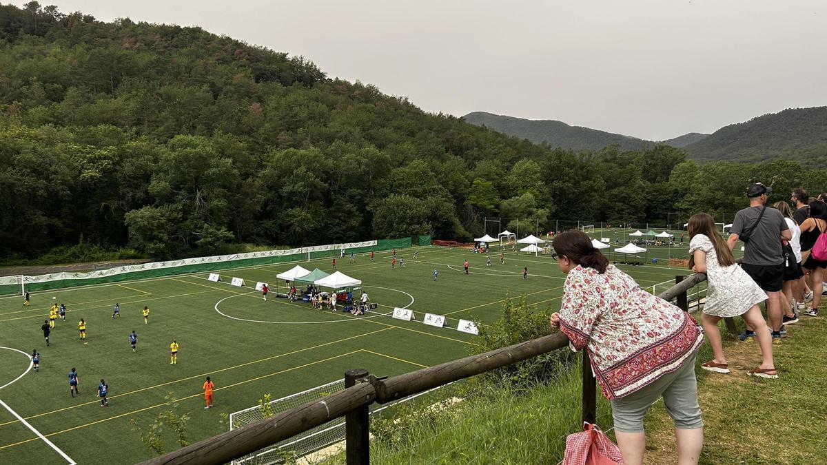 Torneig El Collell: 10 anys de futbol i diversió en un espai privilegiat