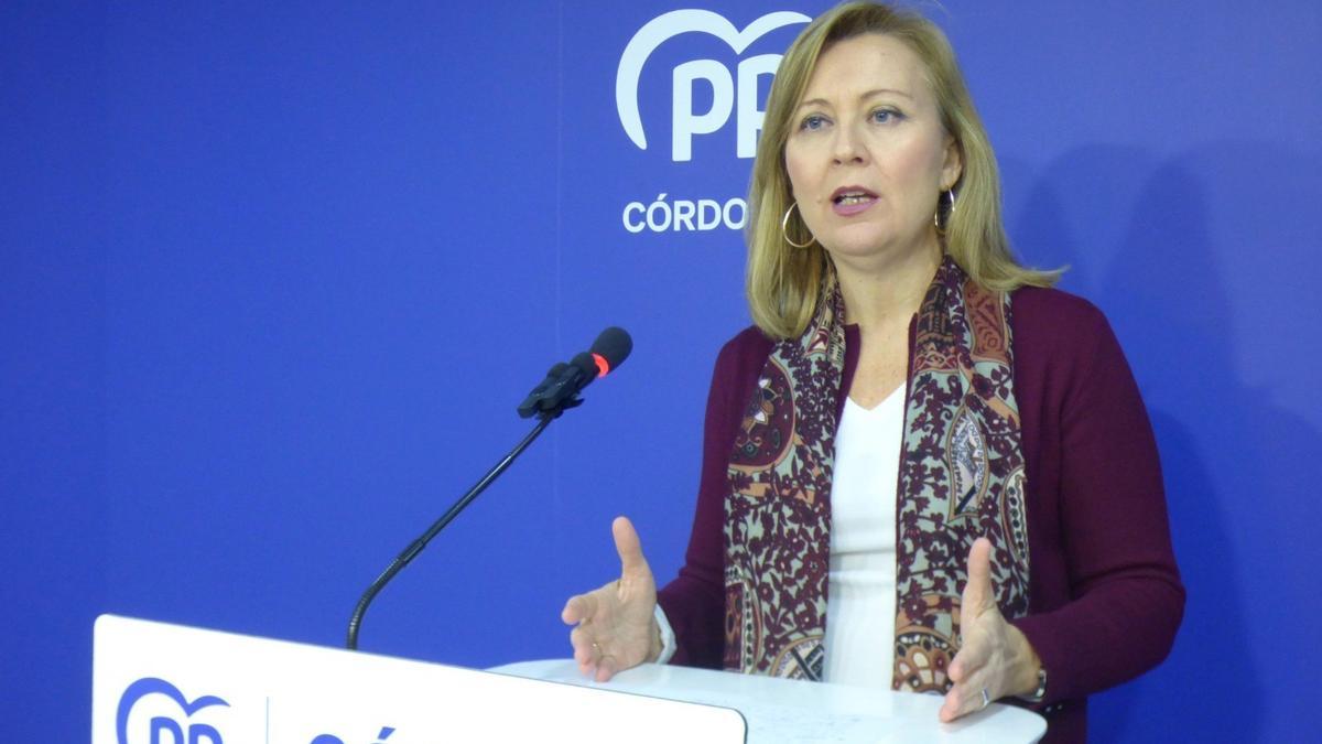 Isabel Prieto (PP) dice que el Gobierno "falsea los datos del paro"