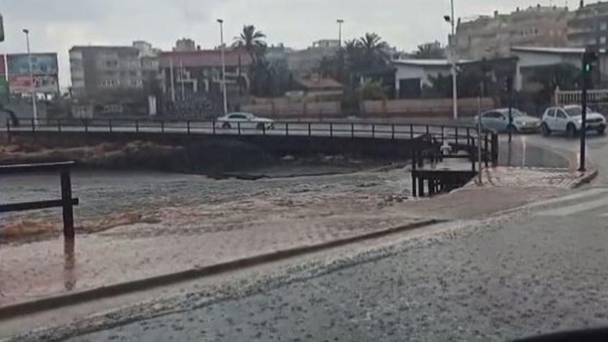 La tormenta anega las calles de Doña Inés y varios residenciales en ...