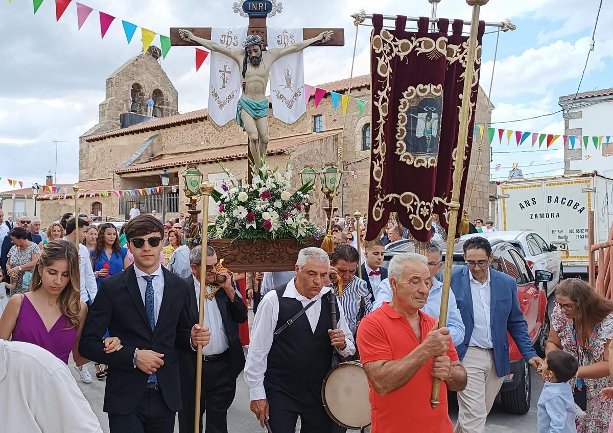 Moraleja de Sayago venera al Cristo de la Paz