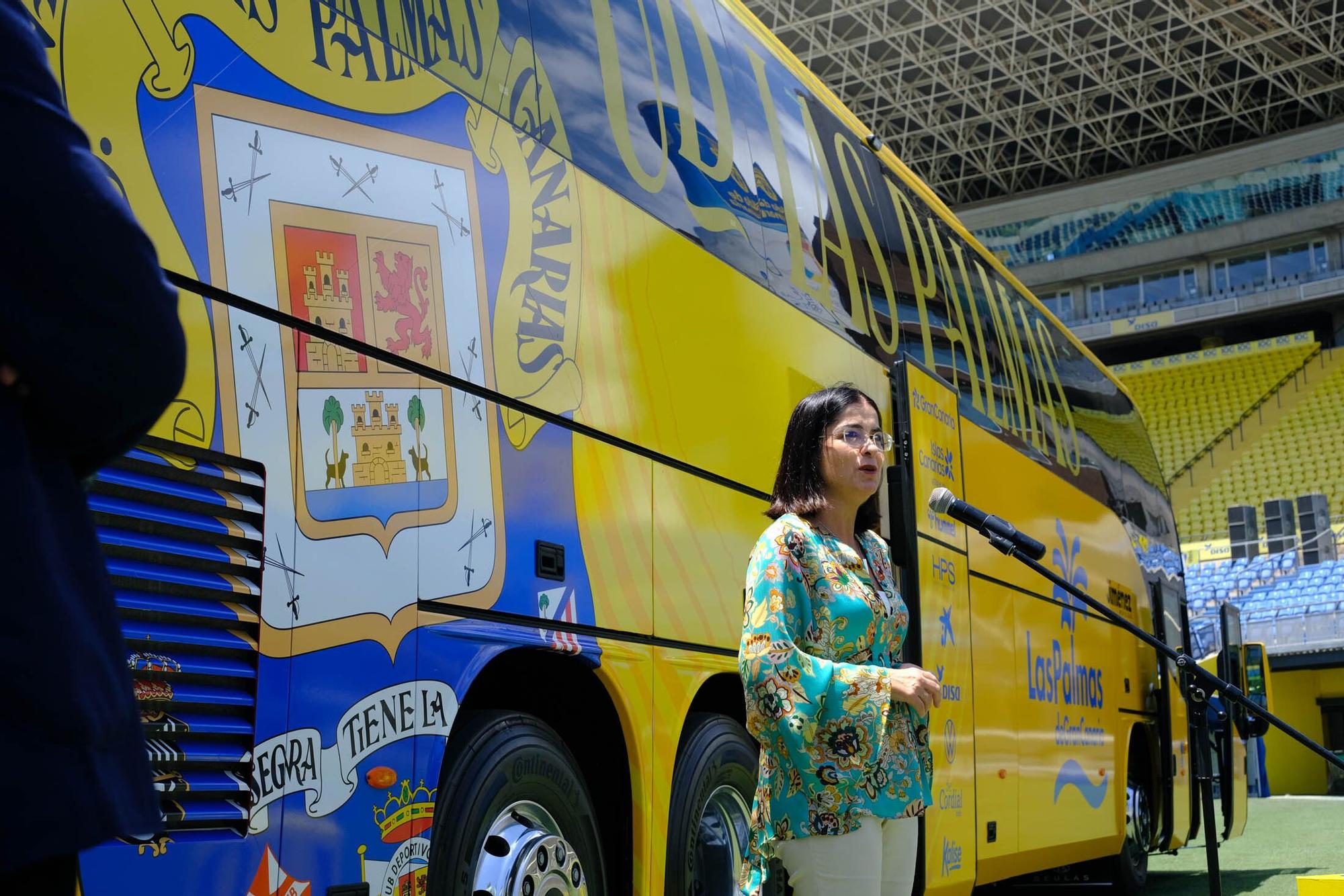 FOTOS: Presentación de la nueva guagua de la UD