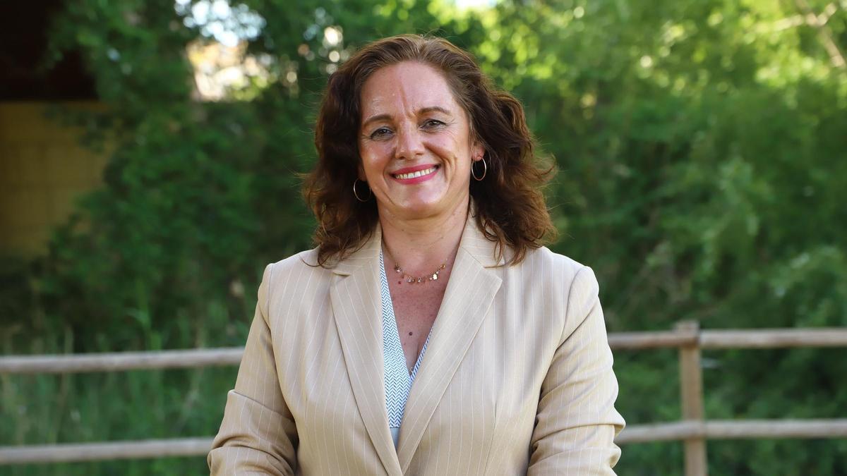 Isabel Bernal (PSOE) presenta su acta de concejala del Ayuntamiento en ...