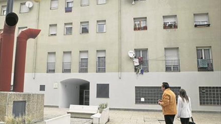 El 62% de los pisos de Zaragoza Alquila prorroga sus contratos El 62% de los pisos de Zaragoza Alquila prorroga sus contratos