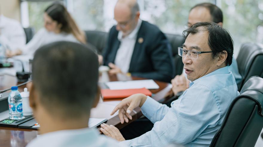 Barcelona será la plataforma de entrada de los vehículos del grupo ...