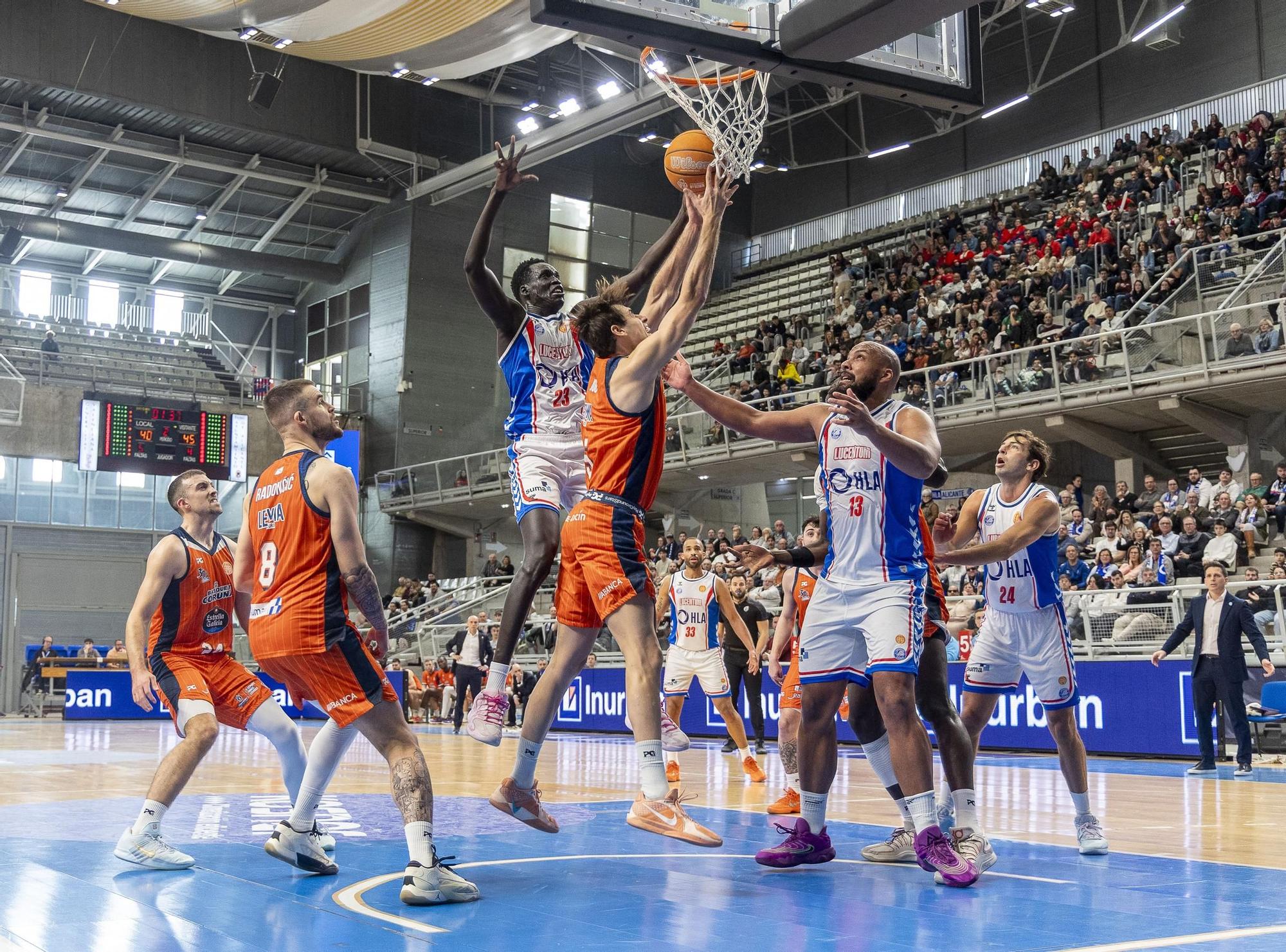 El Lucentum cae, pero vendiendo cara su piel.