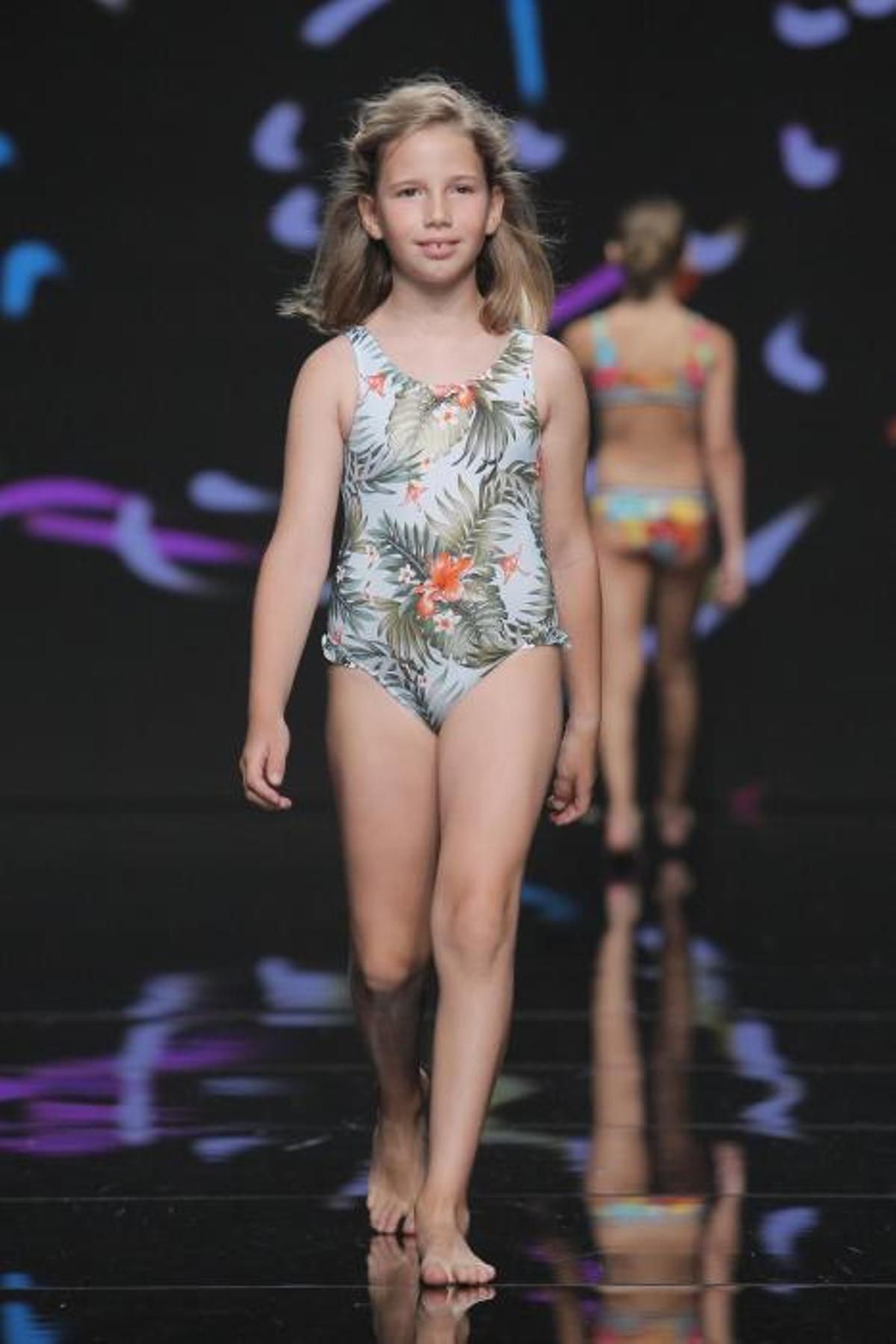 Gran Canaria Swimwear Fashion Week 2018 Desfile Banana Moon Kids