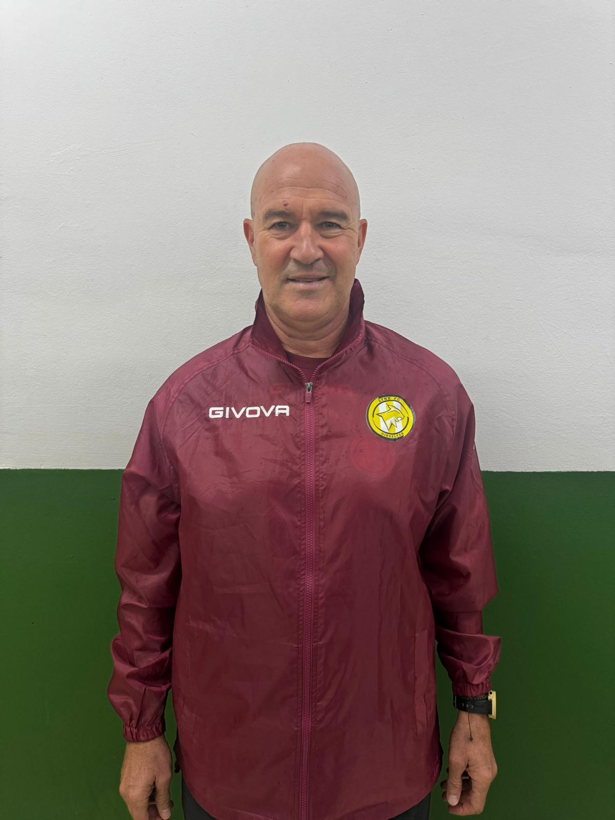 Rafa Berges firma por el Lynx FC de la Liga de Gibraltar