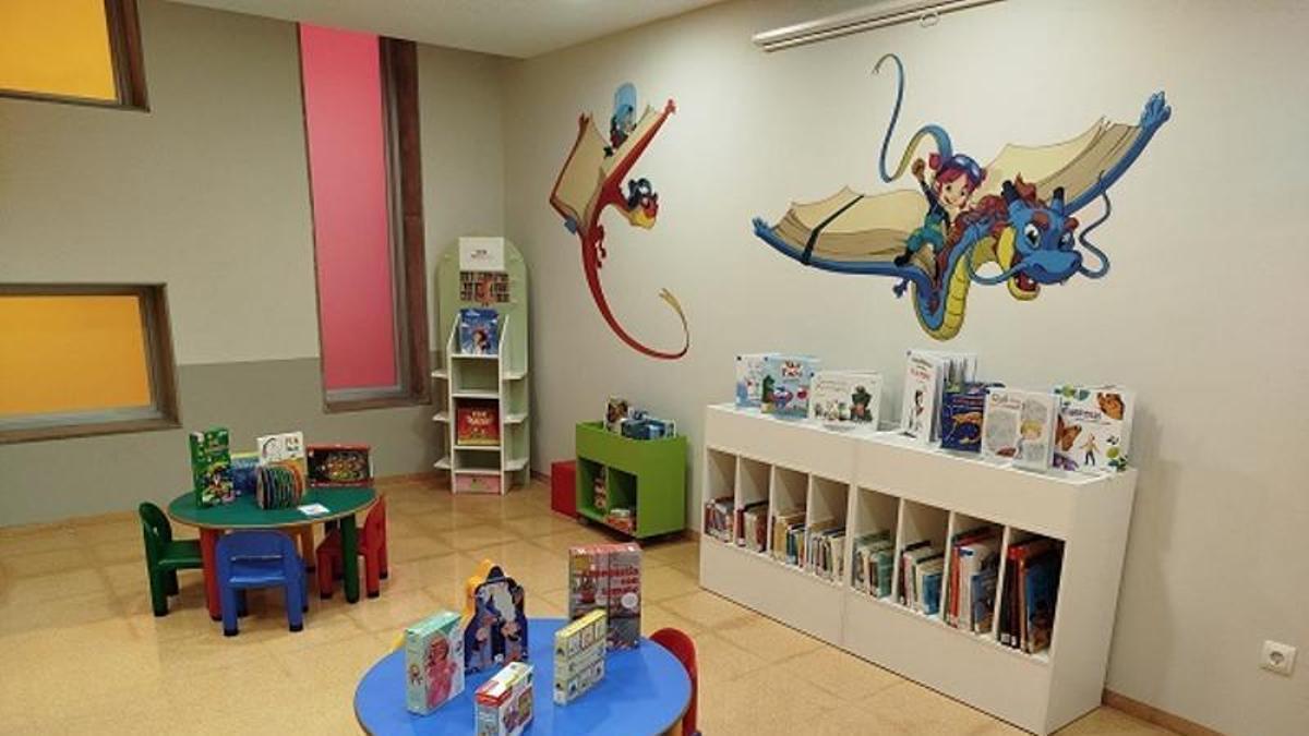El ayuntamiento invierte 52.417,93 € en renovar la bibliotecas de ...