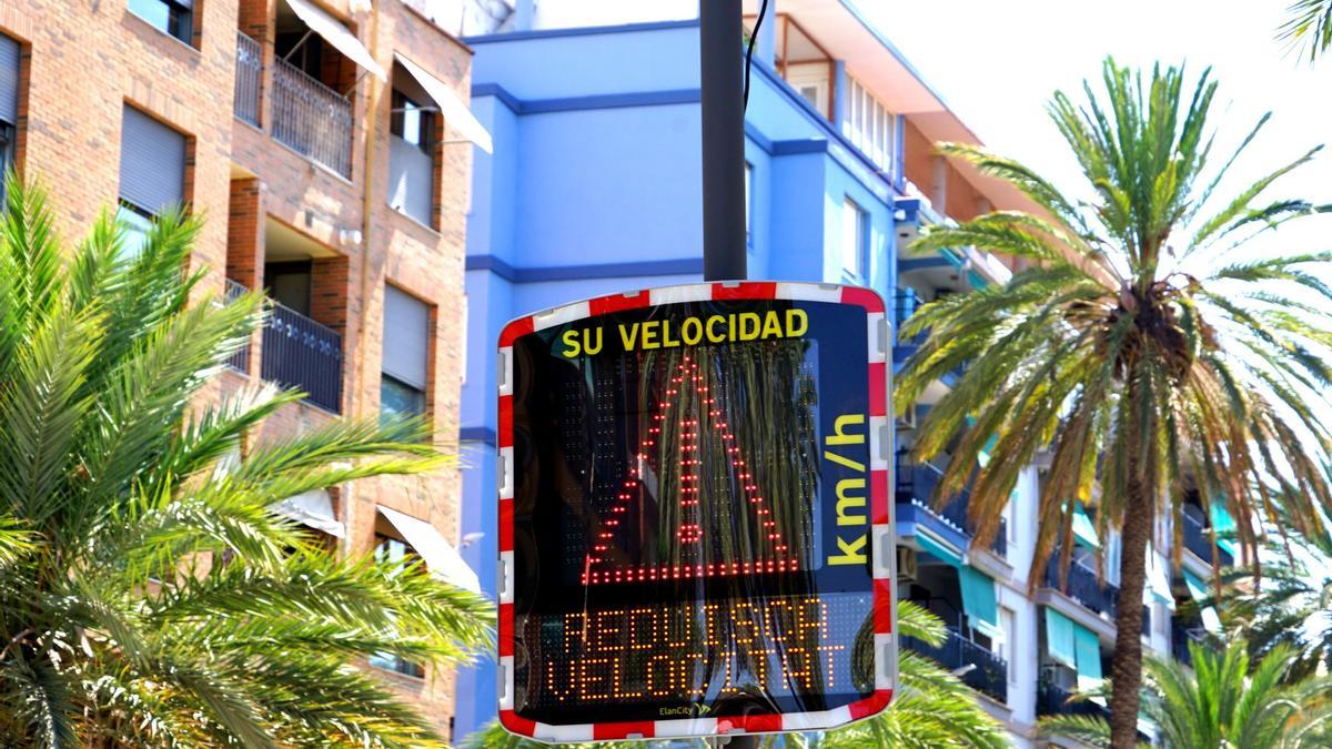 RADARES DE VELOCIDAD | Benetússer instala un nuevo radar de tráfico ...