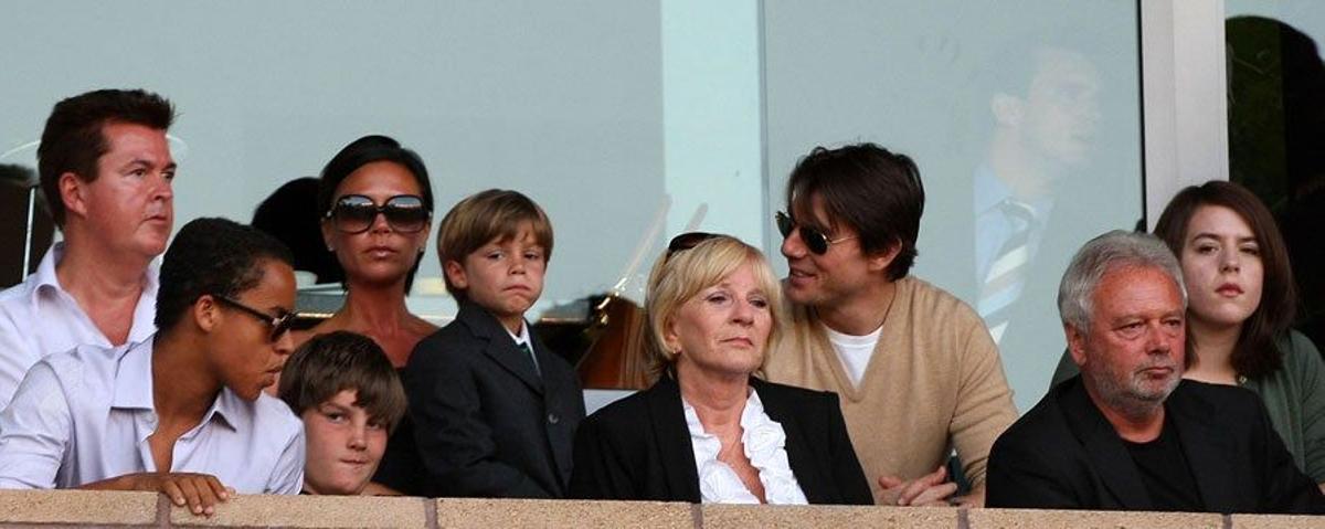 Tom Cruise acompaña a Vicky Beckham a ver un partido de David - Cuore