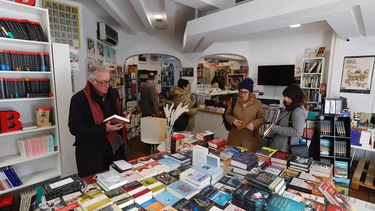 LIBRERÍAS CÓRDOBA | La República de las Letras cierra a final de mes: "Este ha sido un año muy ...