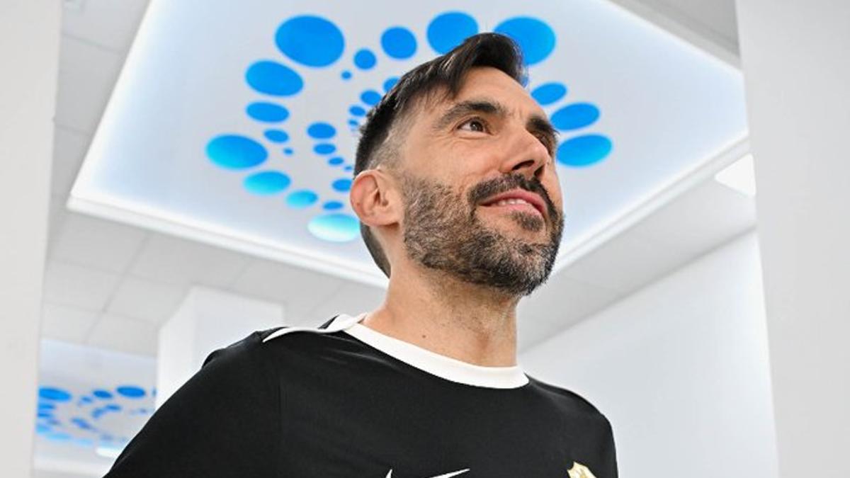 Sarabia cuenta con un posible once de garantías para su Elche, pero con ...