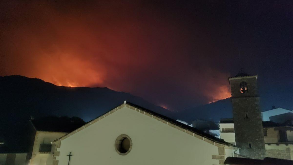 INCENDIO EXTREMADURA | El fuego arrasa 25.000 hectáreas en una semana ...
