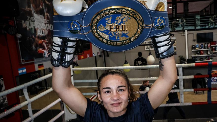 Sheila Martínez, la boxeadora que cambió el balón por los guantes