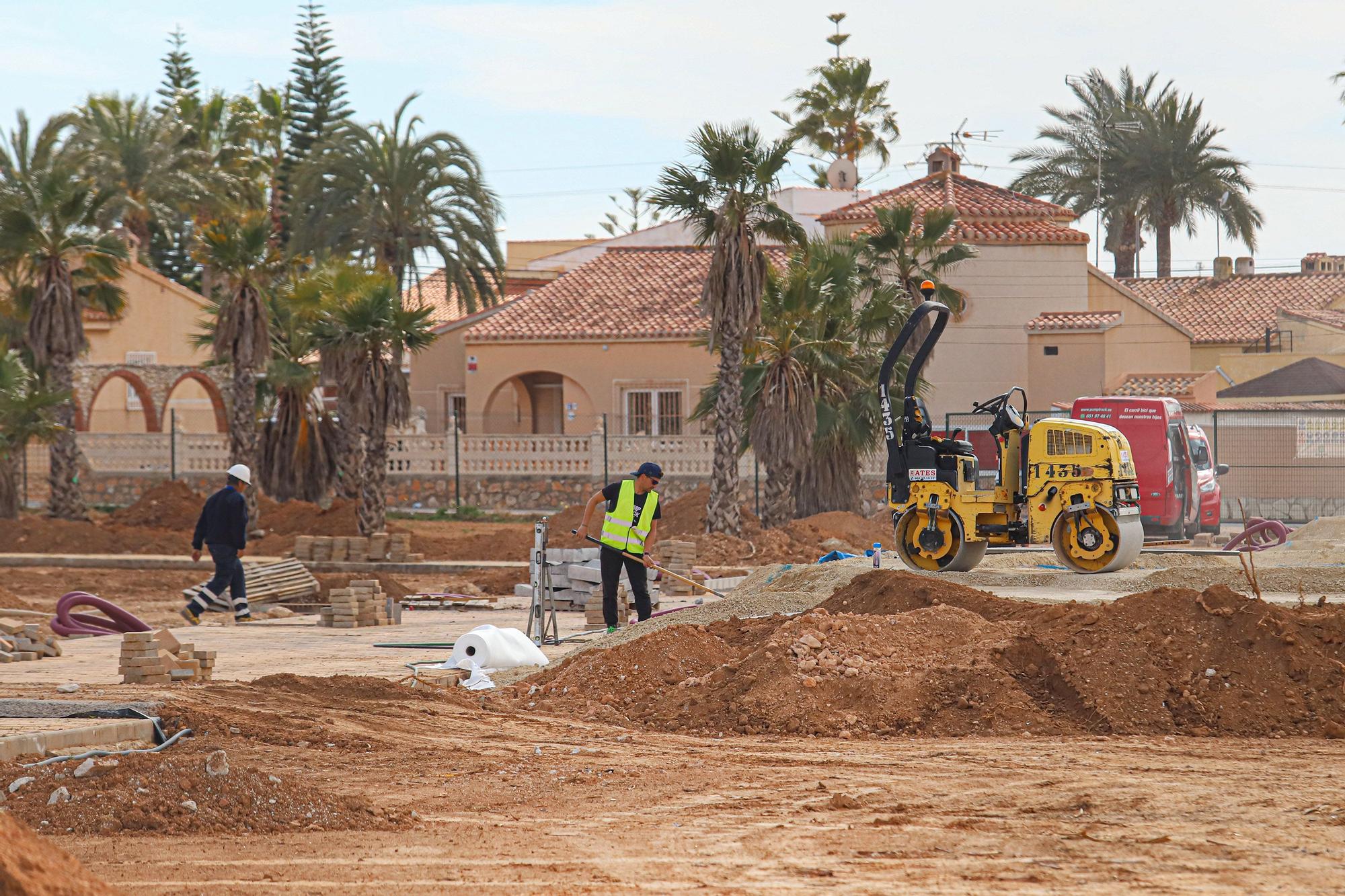 Así van las Obras del parque La Siesta de la urbanización de San Luís en Torrevieja