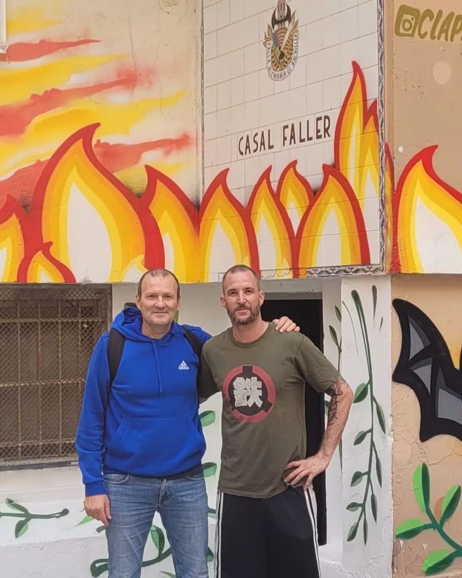 Un casal fallero convertido en Street Art