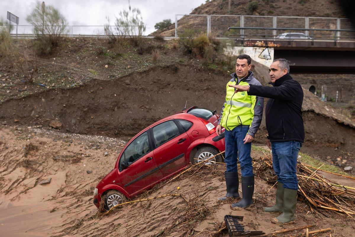 MÁLAGA DANA | Minuto de silencio en Málaga por las víctimas de la DANA