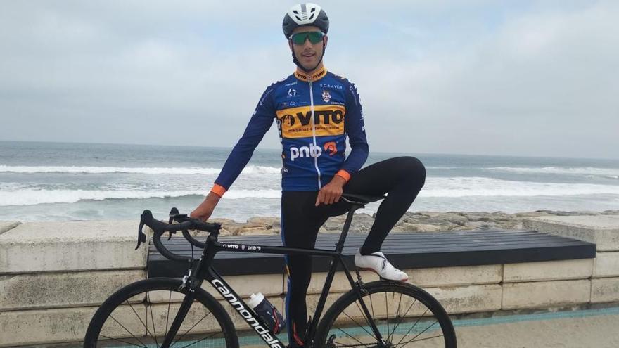 Raúl Rico debuta como profesional con el Vito Feirense Pnb en Las ...