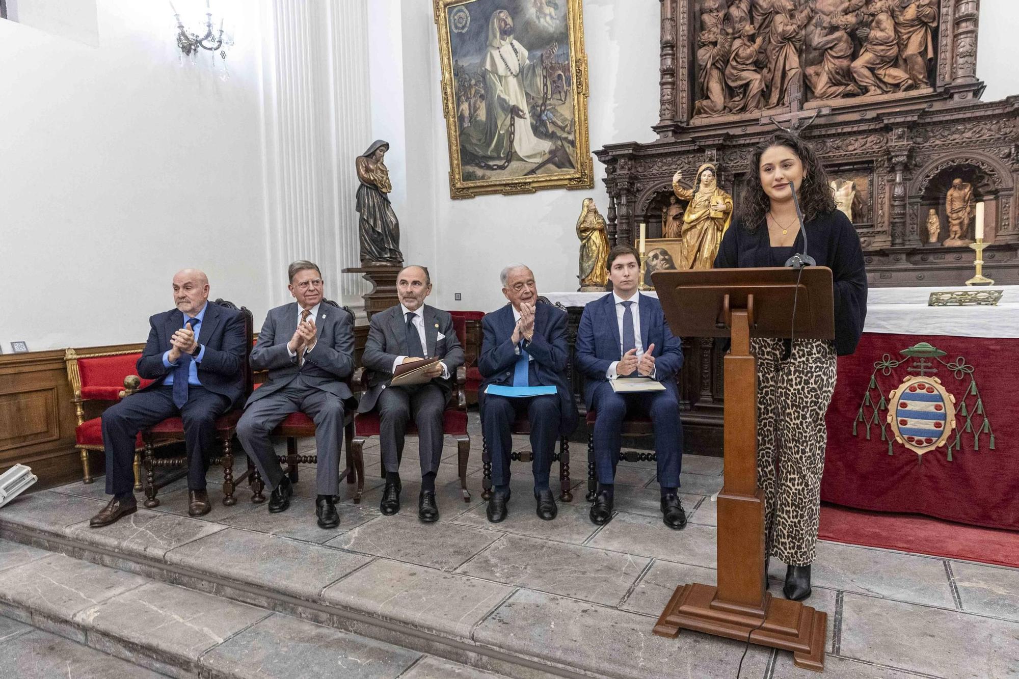 Entrega del premio "Ana Casanueva" a la Asociación Galbán, en imágenes