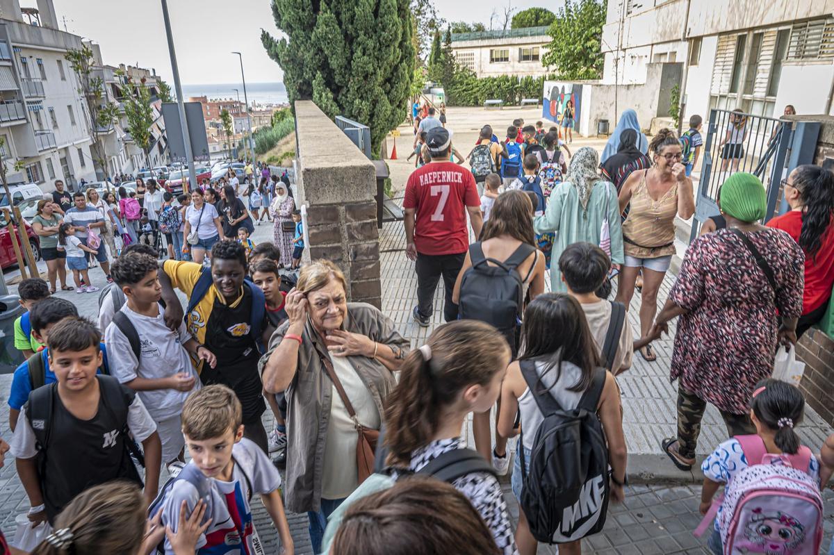 BARRIO ROCAFONDA LAMINE | Rocafonda, el barrio que vio crecer a Yamal ...
