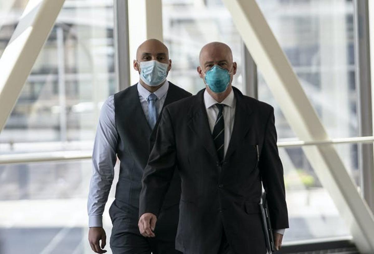 Un expolicía de Minneapolis se declara culpable por la muerte de George ...