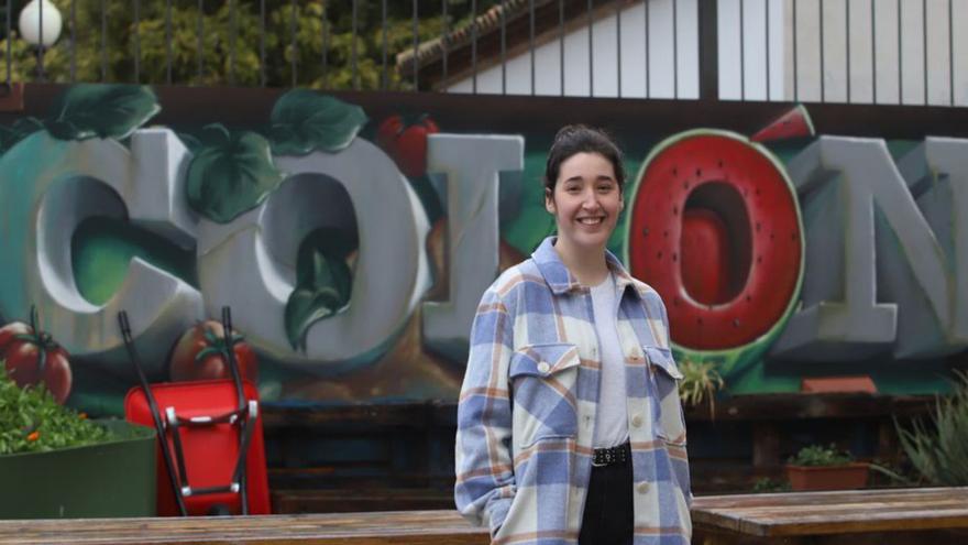 El estudiante se pone en la piel del docente y actúa como tal