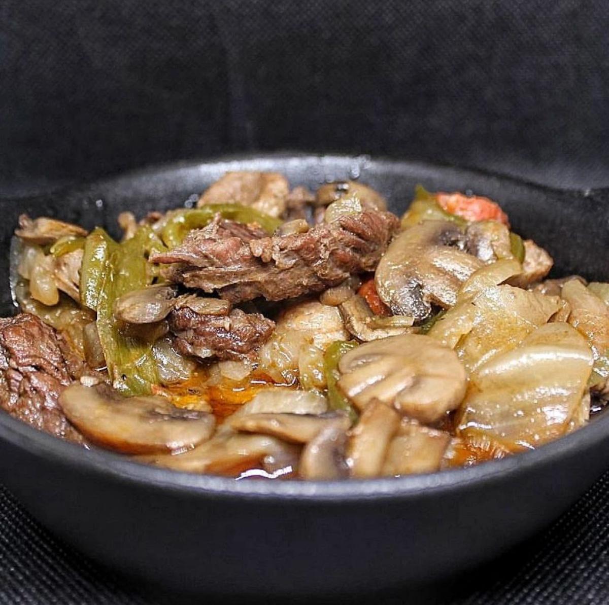 LAS RECETAS DE DAVID GIBELLO | Guiso de entraña de ternera con chorizo