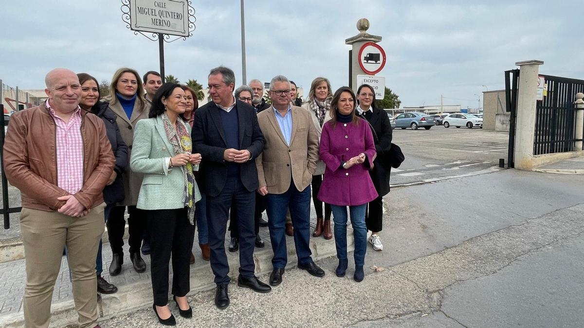 Espadas denuncia en Puente Genil el "desmantelamiento de la sanidad ...
