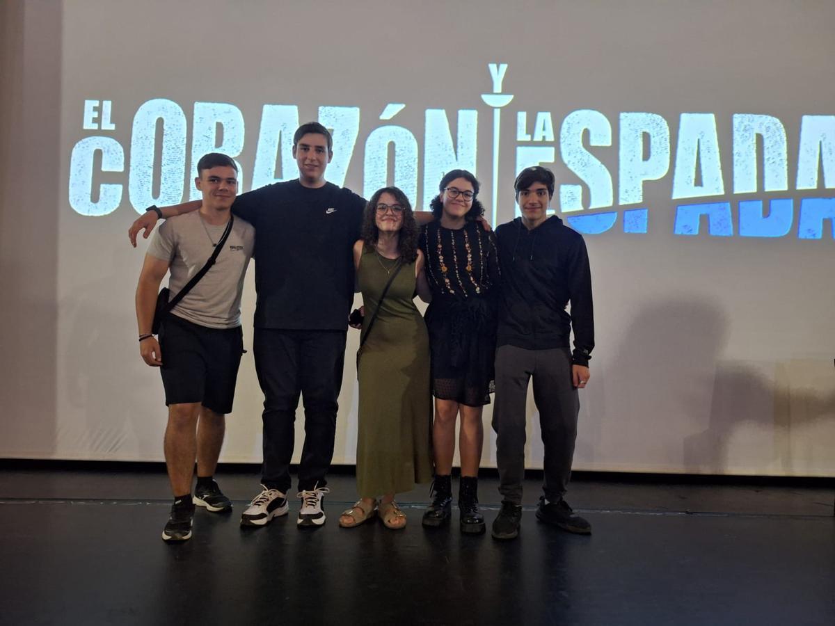 ESGRIMA: La Robera sala d’armes triunfa con el documental 'El corazón y ...