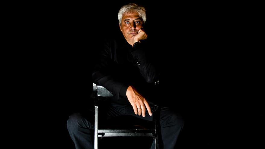 Anthony Blake: «No tengo poderes, lo que hago es manipular los ...