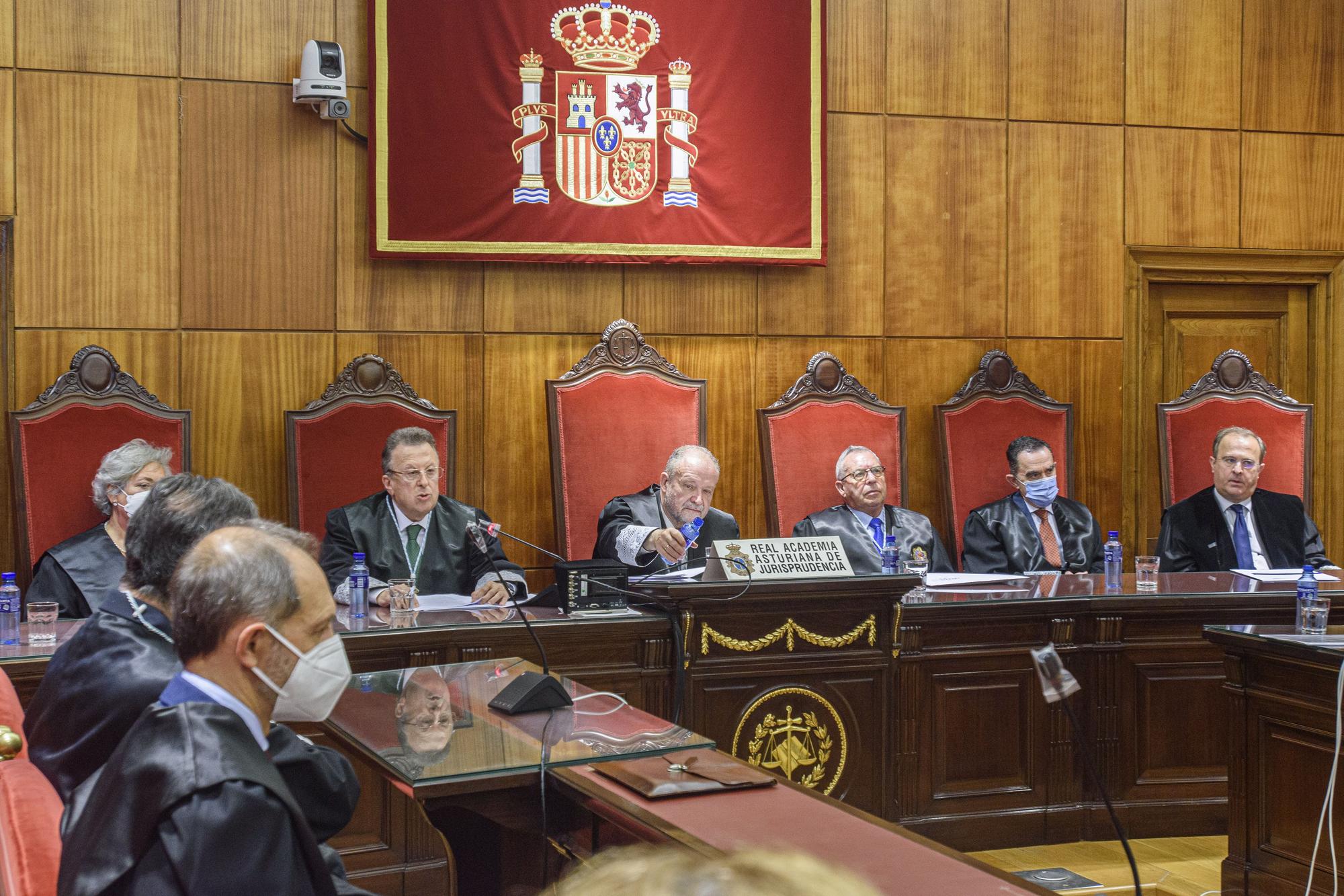 EN IMÁGENES: Así fue el discurso del juez Juan Luis Requejo como nuevo ...