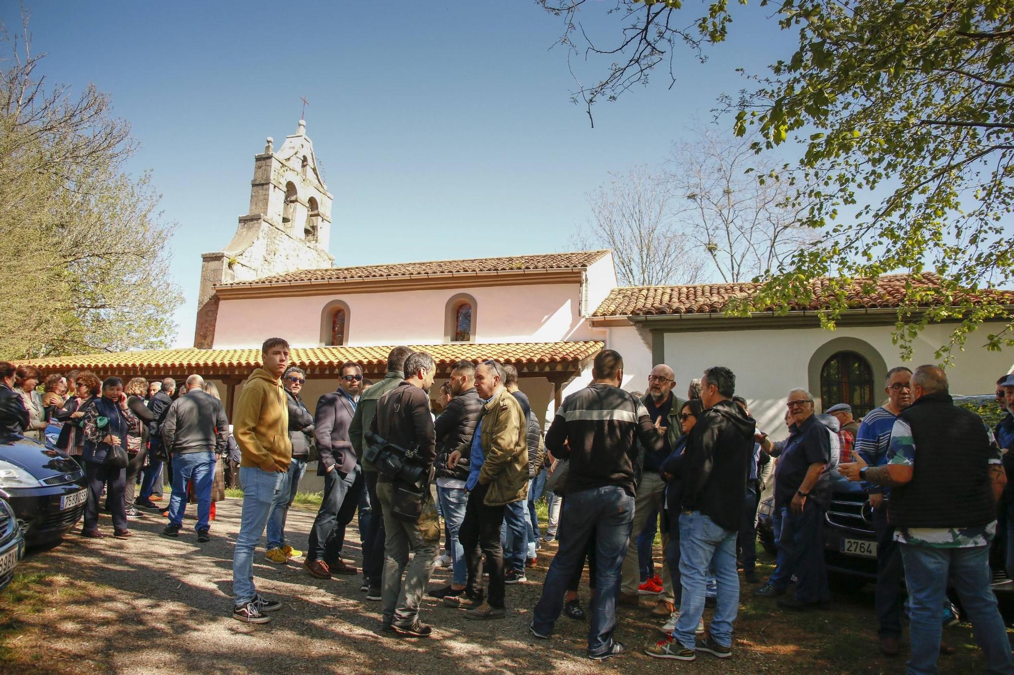 Multitudinario funeral en Grado por Julio César Castrillo, piloto ...