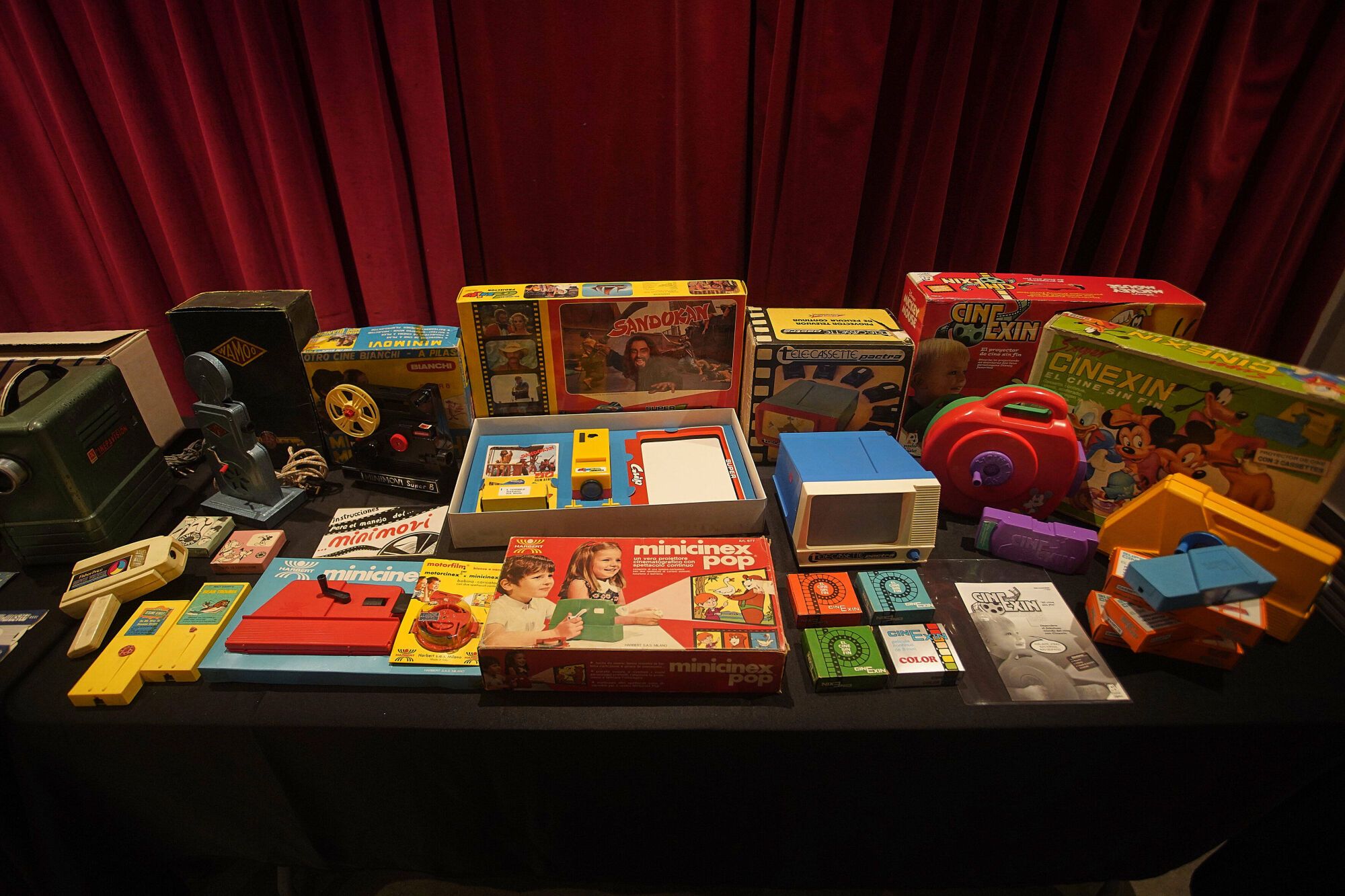 Les imatges de l'exposició «Última hora. La història en primera plana ...