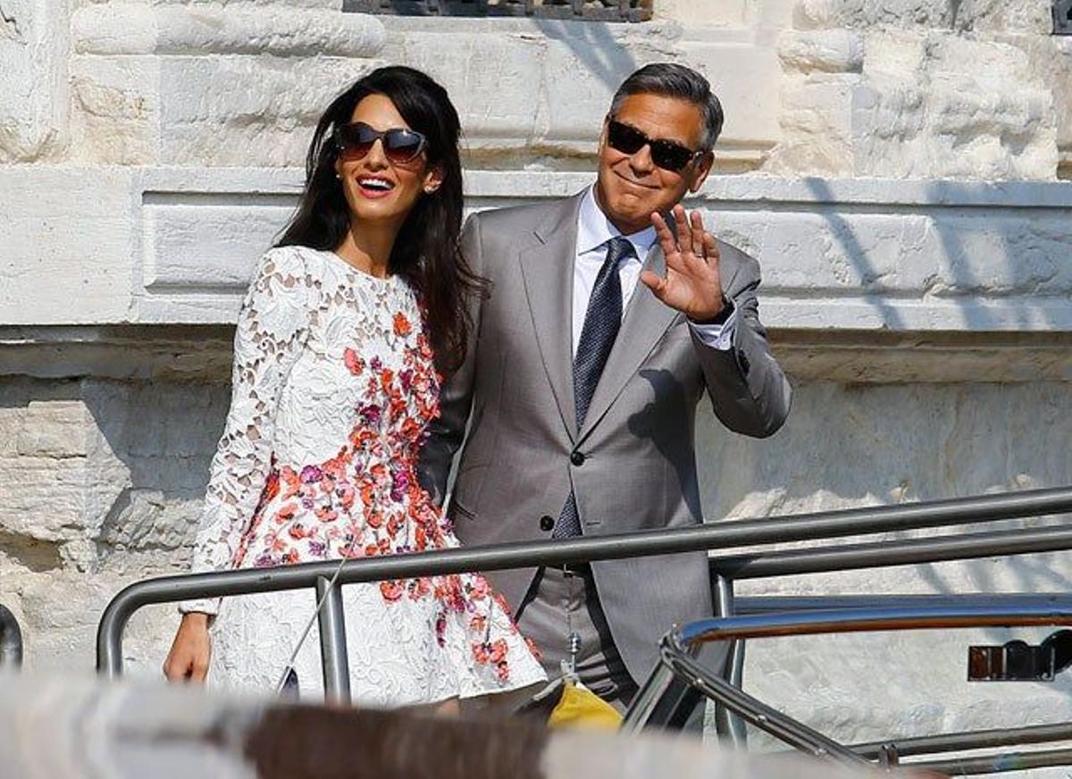 George Clooney y Amal Alamuddin dan su primer paseo de casados - Cuore