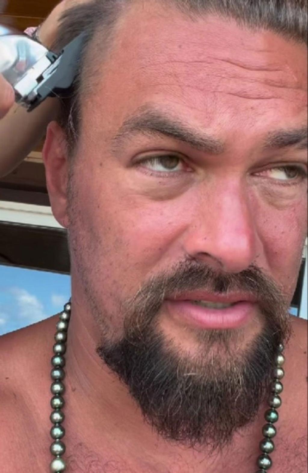 Jason Momoa, solidario por los pelos... ¡Se ha rapado entero! - Cuore