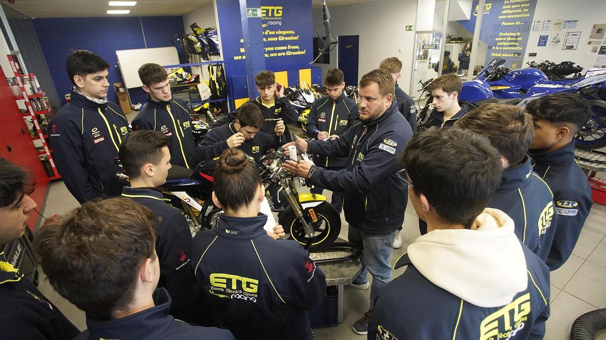 Una vuitantena d’alumnes de l’ETG reprenen les classes presencials ...