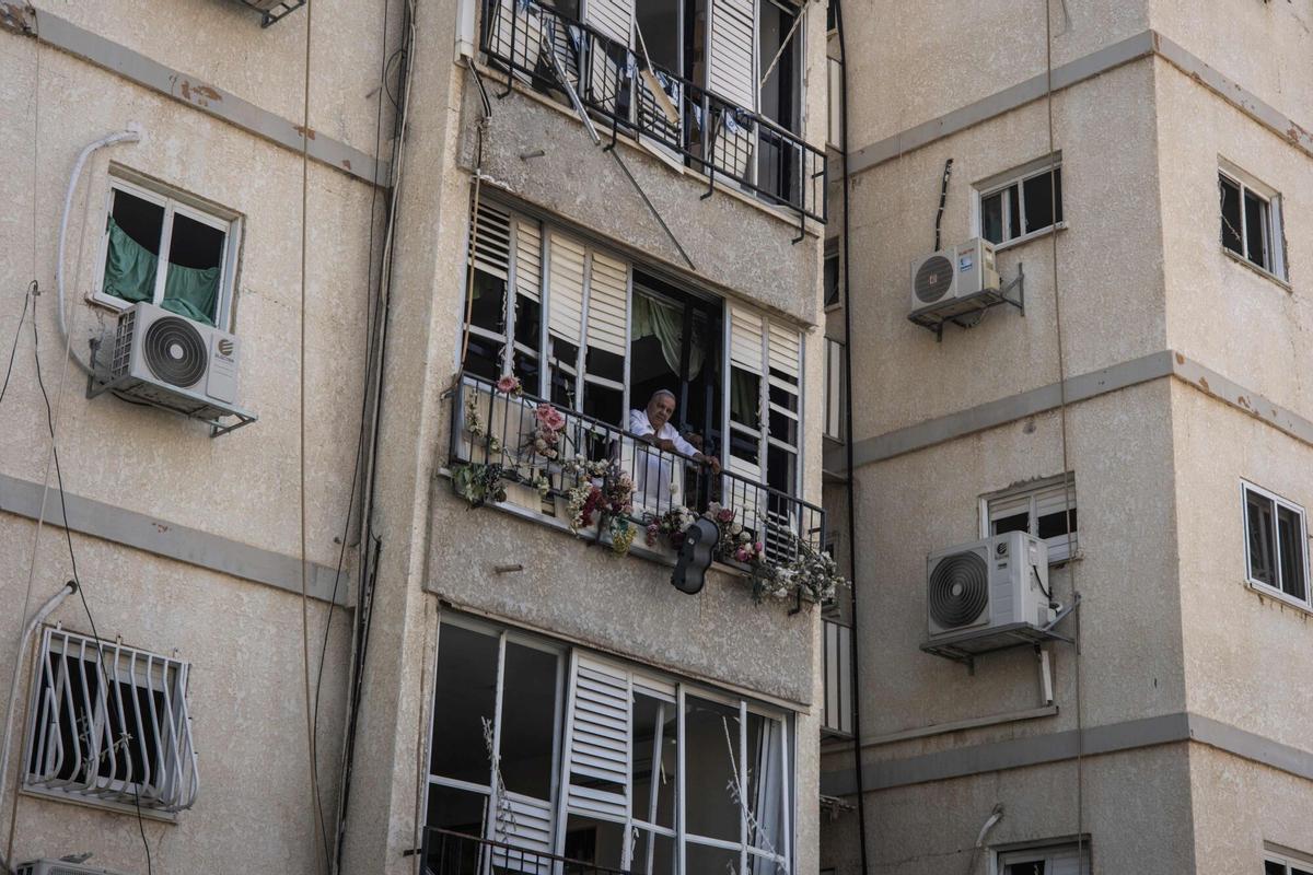 Así ha amanecido Tel Aviv tras los bombardeos | Fotos