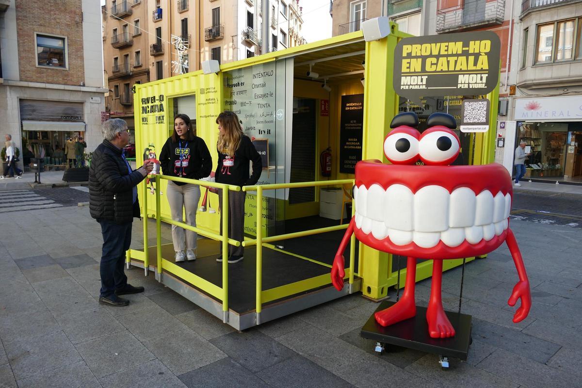El pòdcast de la Queta arriba a Figueres per fomentar l'ús del català