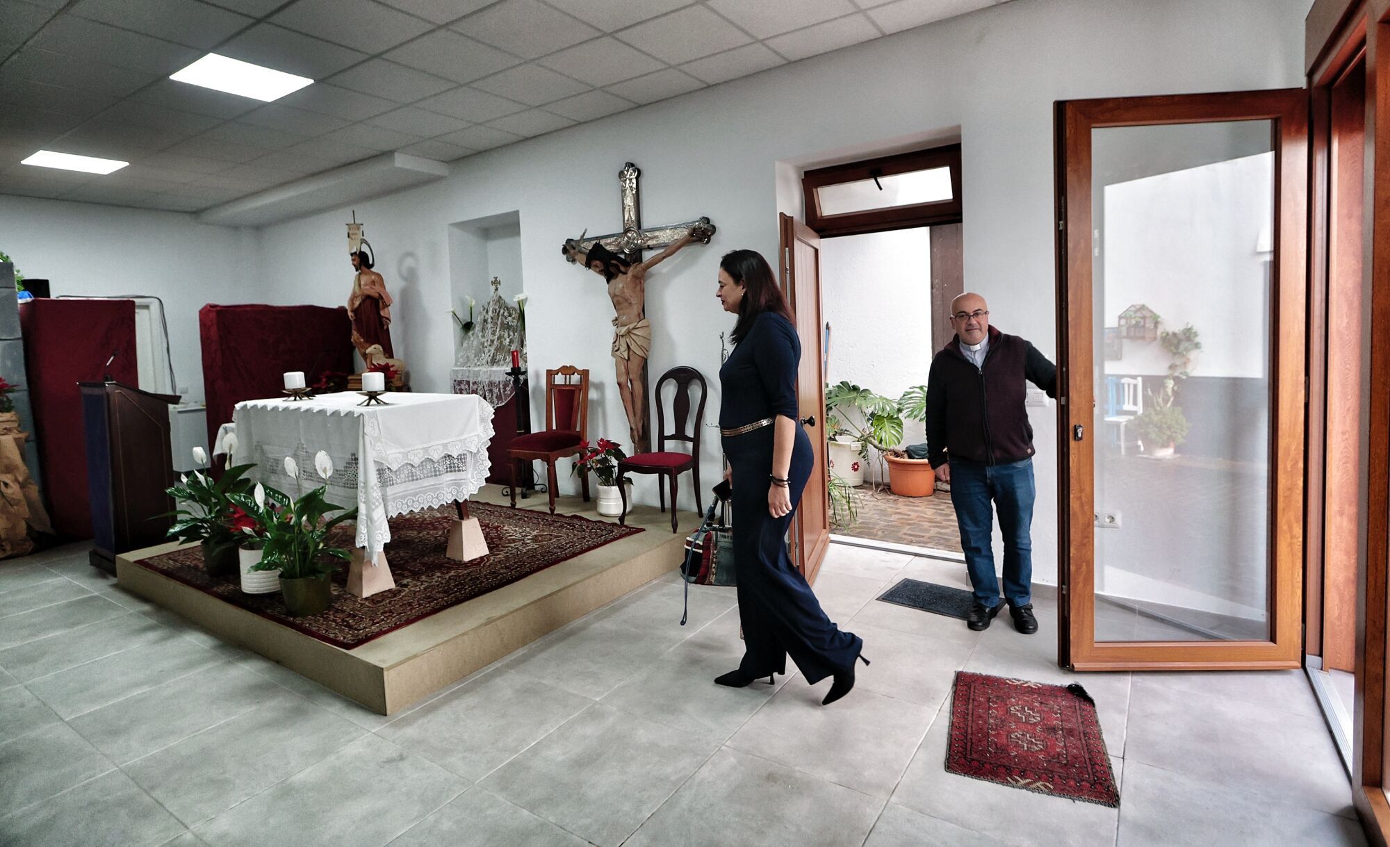 FOTOS | La iglesia de San Juan Bautista está en un antiguo local comercial