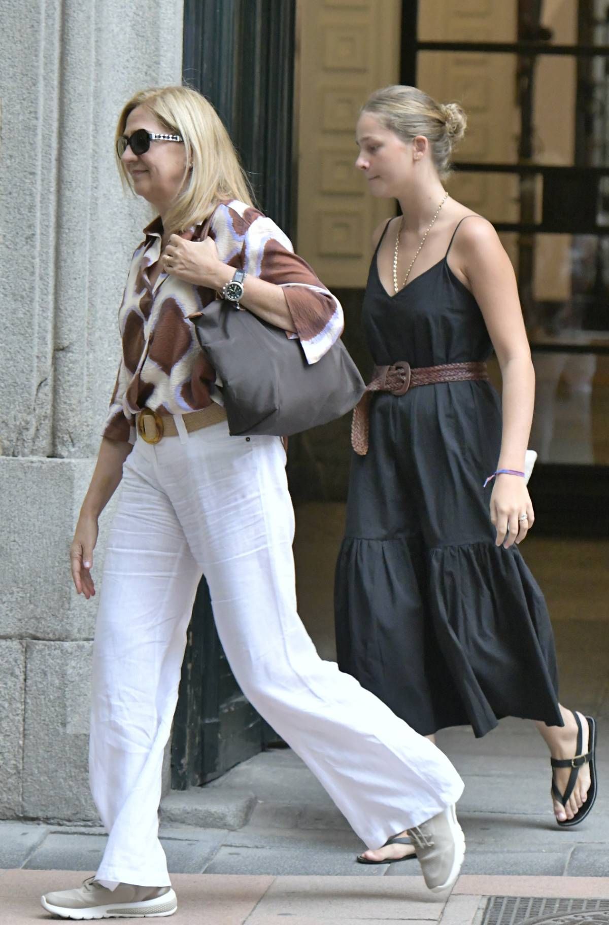 INFANTA CRISTINA IRENE URDANGARIN MADRID | El día de compras en Madrid ...
