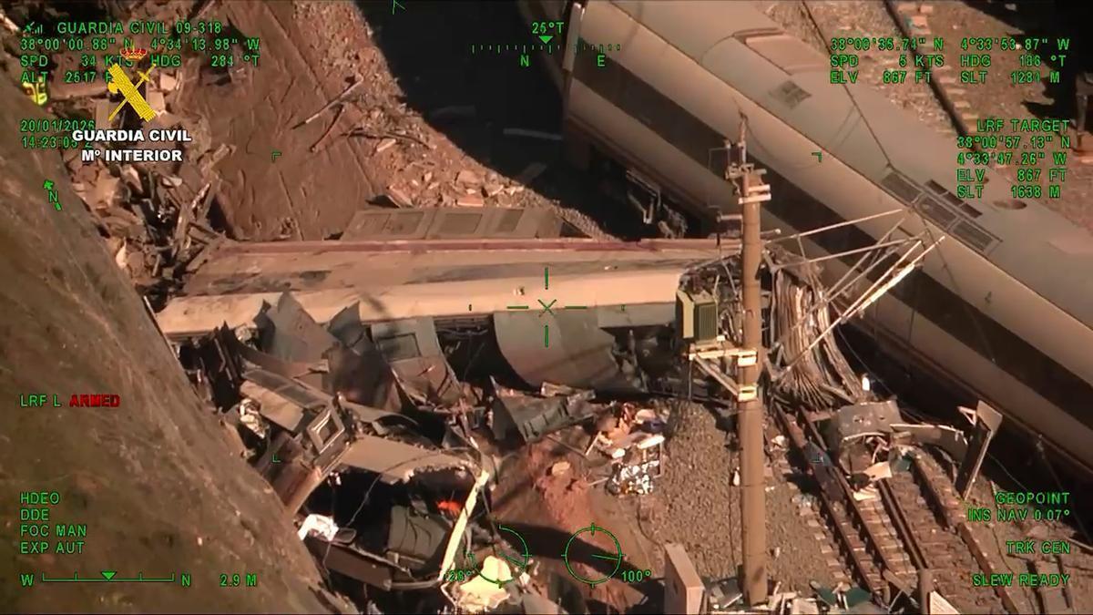 Buscan a un leonés que viajaba en el tren Alvia accidentado en Adamuz