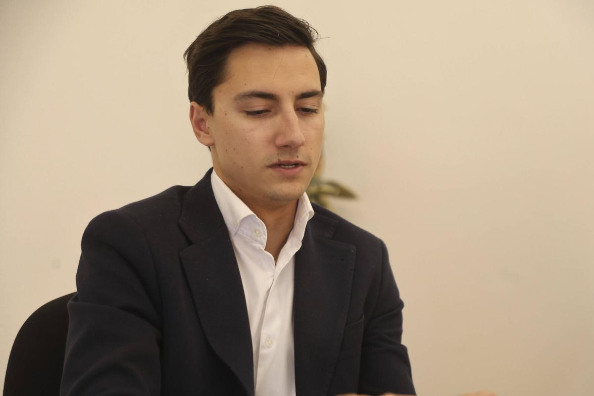 Jaime Ruix, alcalde de la Pobla de Vallbona: "Soy joven y entiendo que ...
