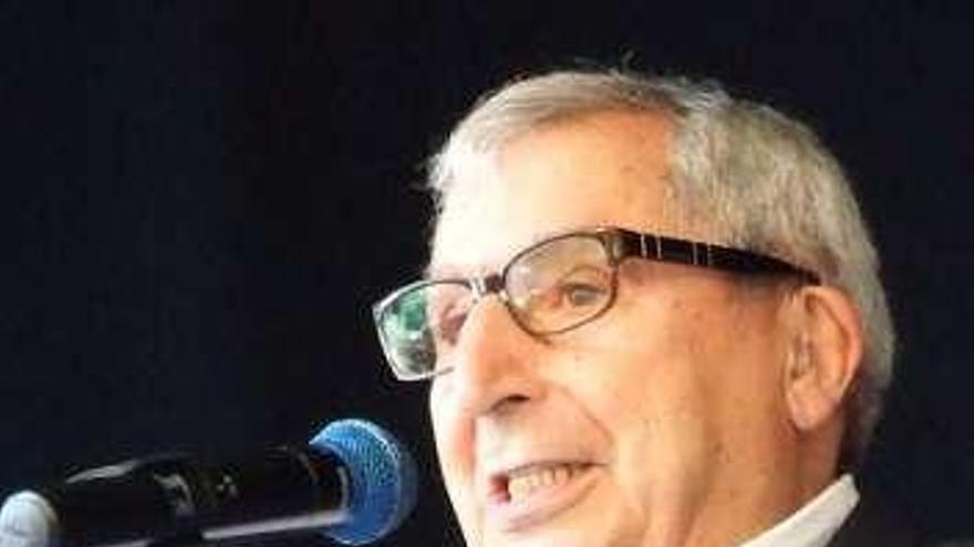 Fallece el teólogo e historiador gallego Francisco Carballo